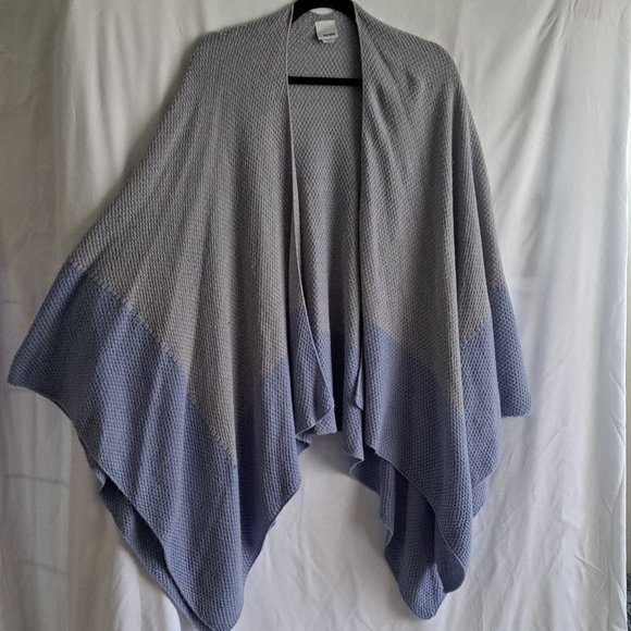 Sonoma | Jackets & Coats | Sonoma One Size Fits Most Shawl Lightdark ...